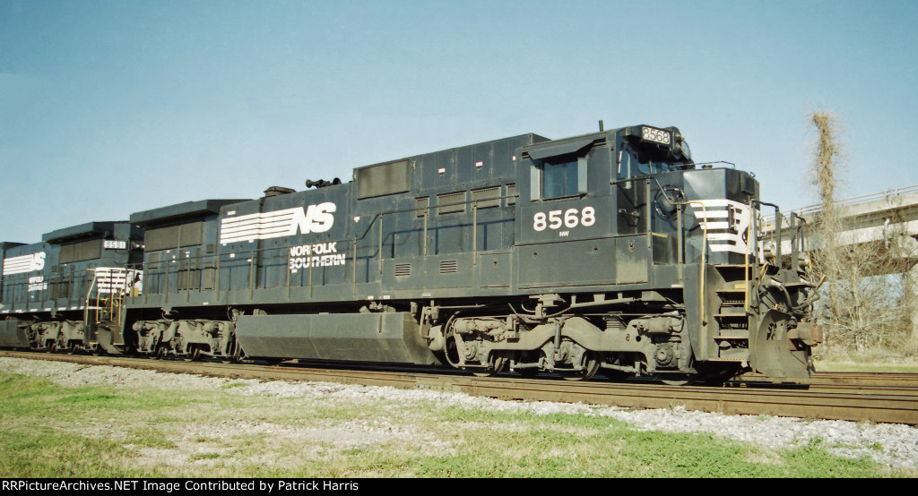 NS 8568 C39-8 moving south through Oliver Junction to NS Oliver Yard in New Orleans La under ...